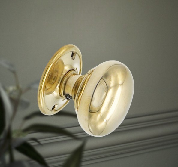 Large Cottage Door Knobs - Brass